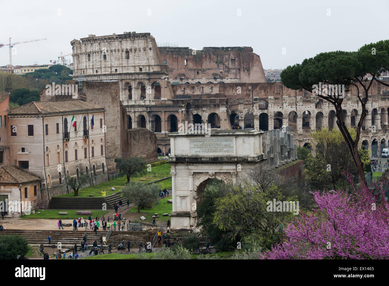 Arch titus coliseum rome hi-res stock photography and images - Alamy