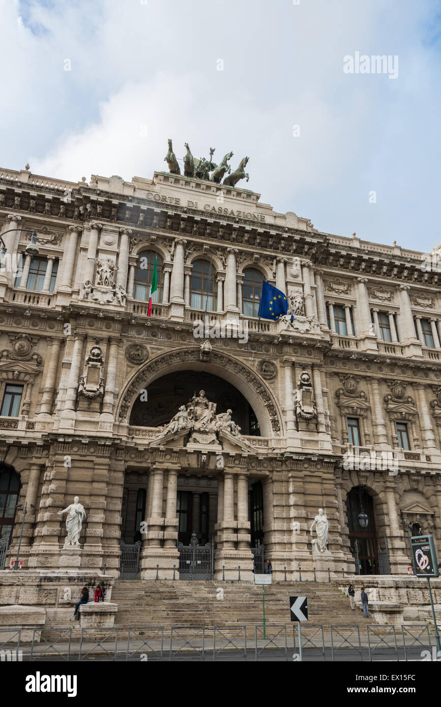 Palace of Justice in Rome Stock Photo - Alamy