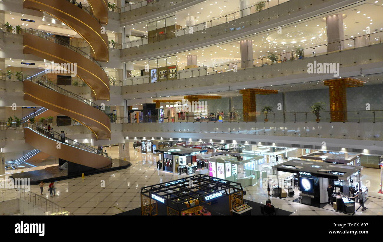Moden Shopping Centre Shanghai China Stock Photo - Alamy