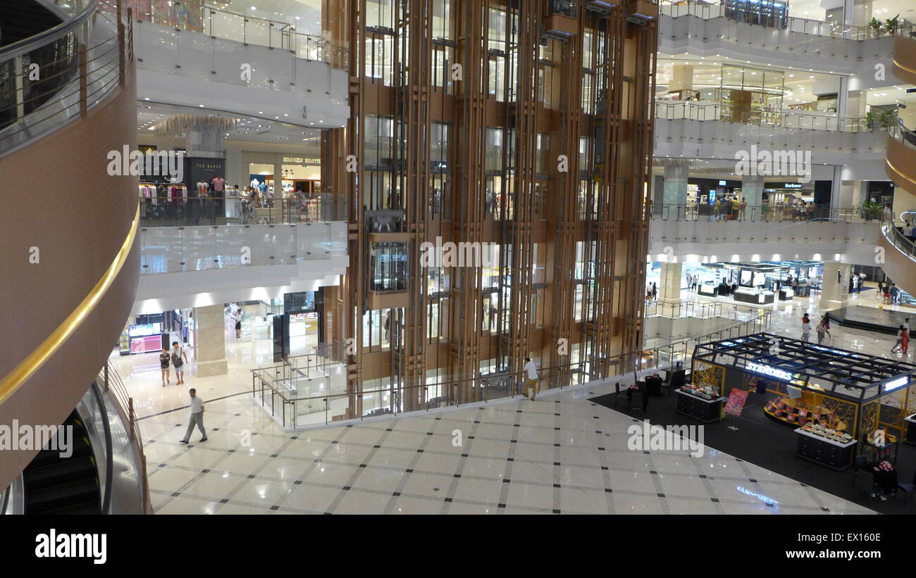 Moden Shopping Centre Shanghai China Stock Photo - Alamy