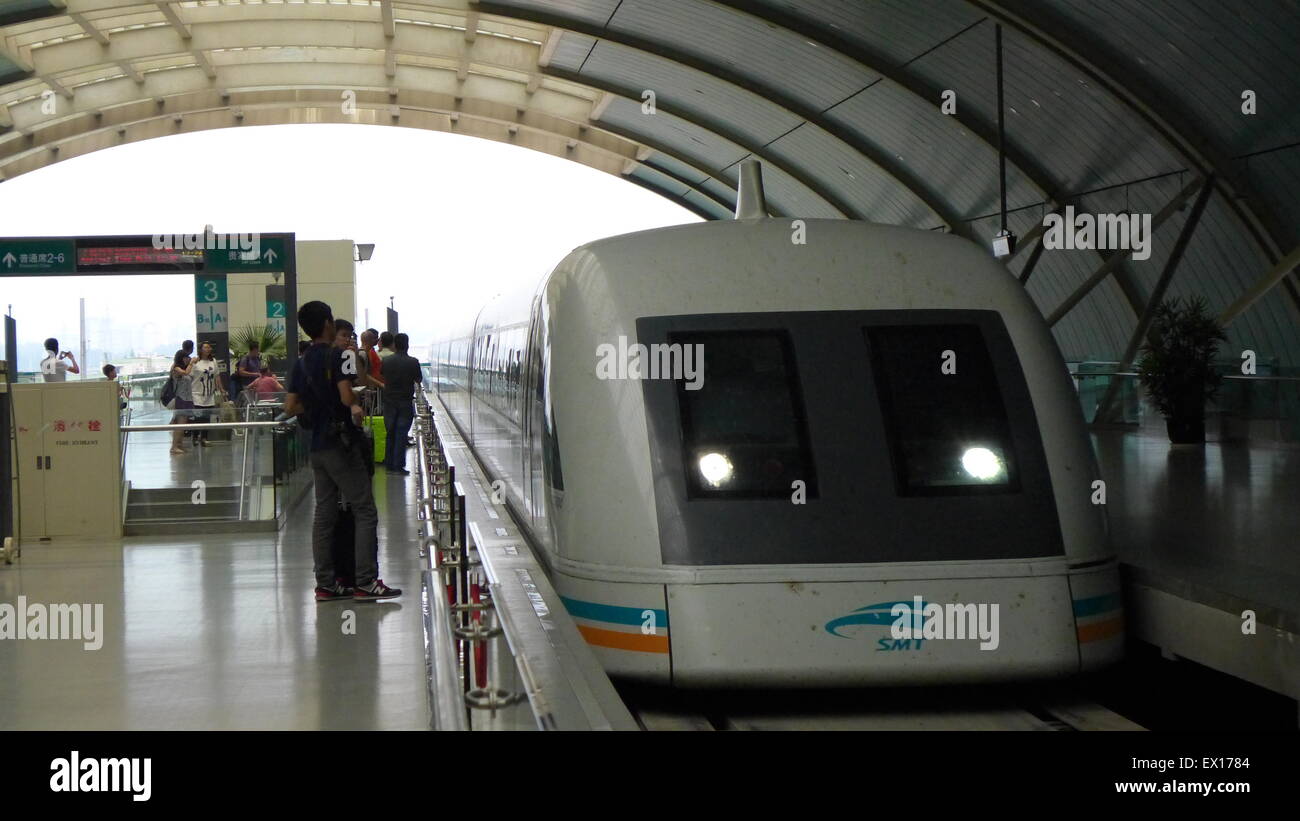 Maglev Train Shanghai Stock Photo - Alamy