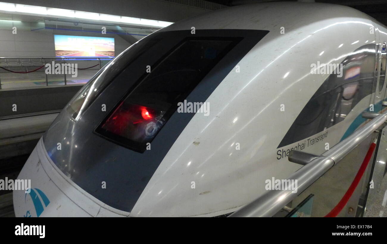 Maglev Train Shanghai Stock Photo - Alamy