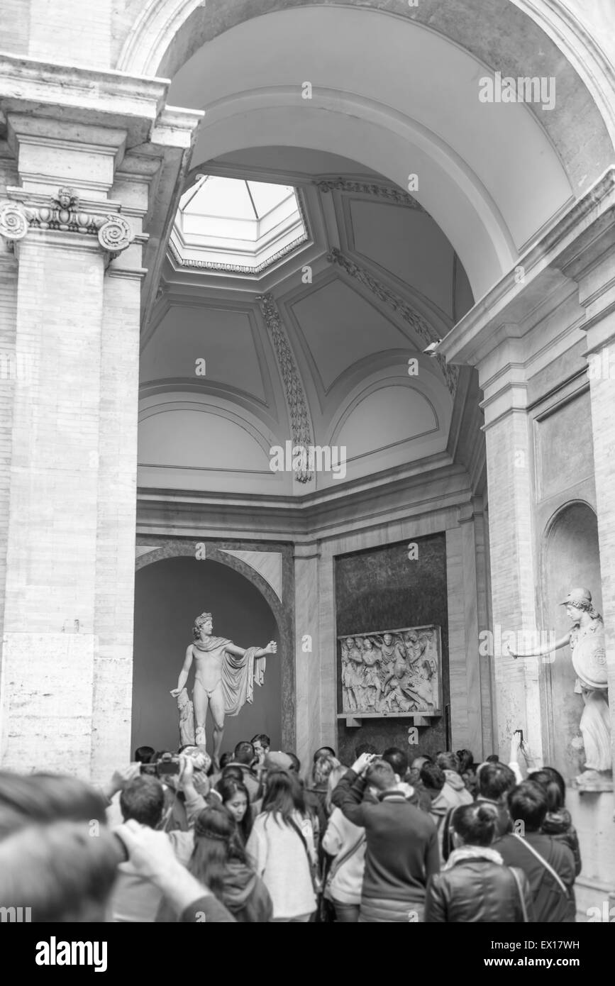 Apollo belvedere hi-res stock photography and images - Alamy