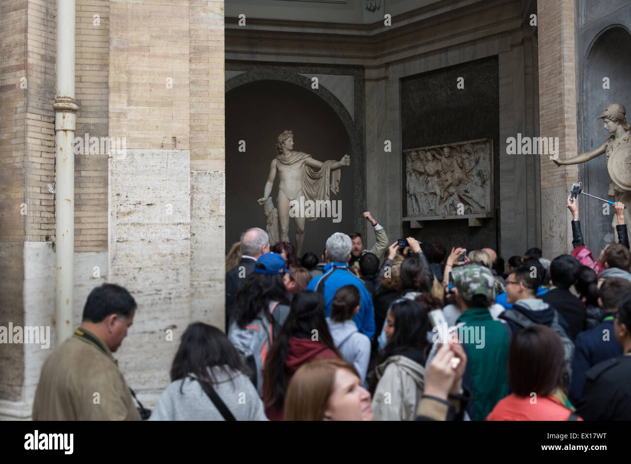 Apollo belvedere hi-res stock photography and images - Alamy