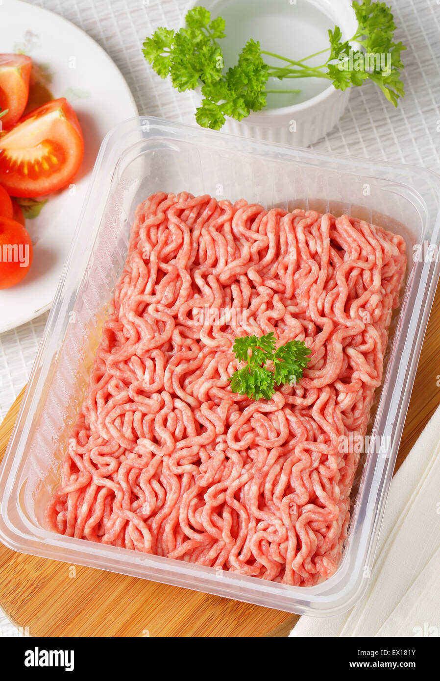 Minced meat in container hi-res stock photography and images - Alamy