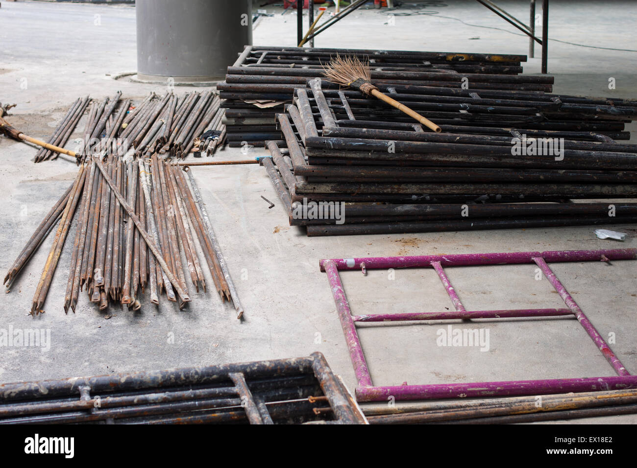 Complex scaffold hi-res stock photography and images - Alamy