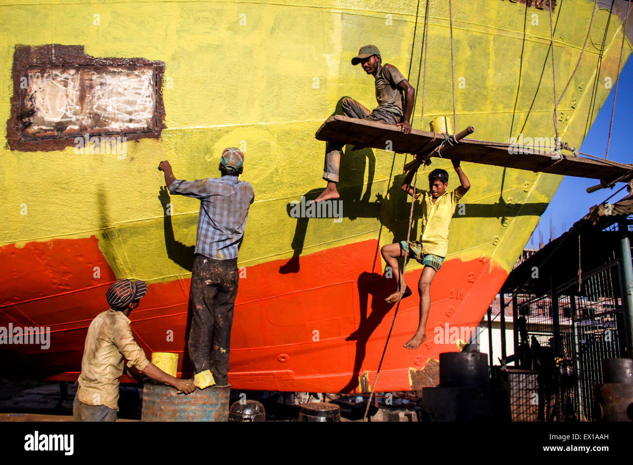 Dhaka, Bangladesh. 02nd July, 2015. Shipyard workers working on ...