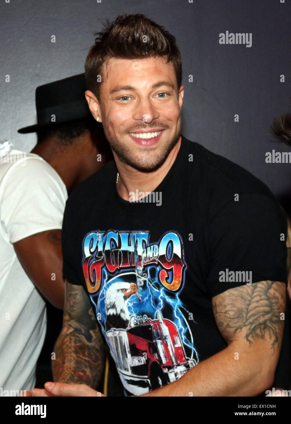 Duncan james 2000 hi-res stock photography and images - Alamy