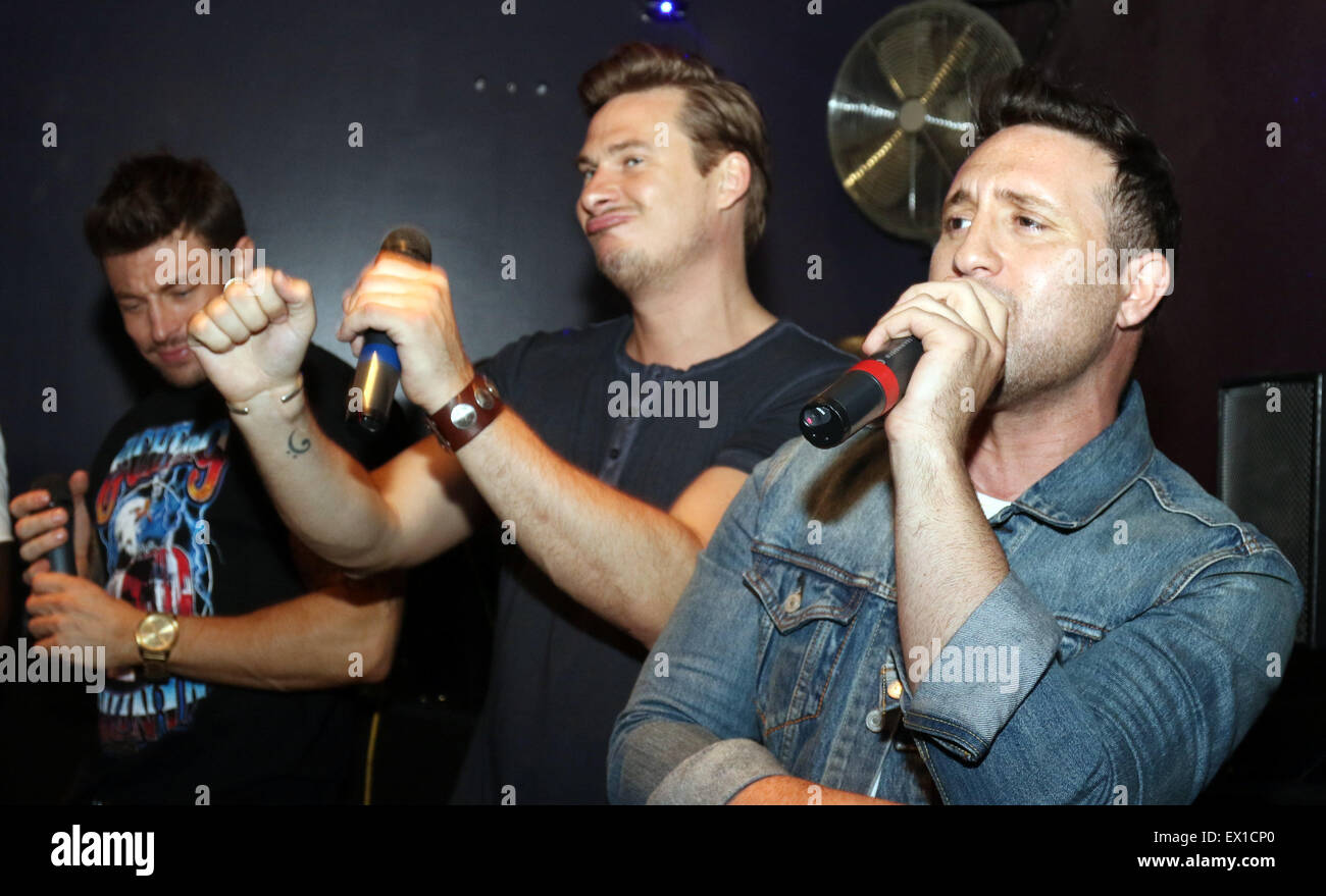 Simon and duncan and lee hi-res stock photography and images - Alamy