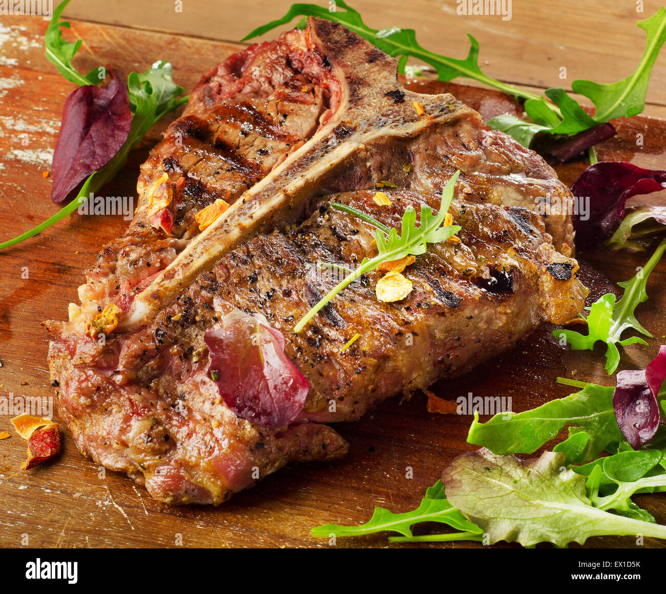 Steak on rustic board hi-res stock photography and images - Alamy