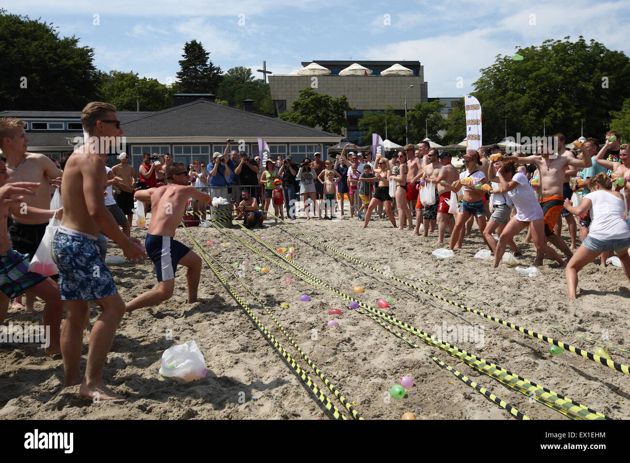 Water fight bikini hi-res stock photography and images - Alamy