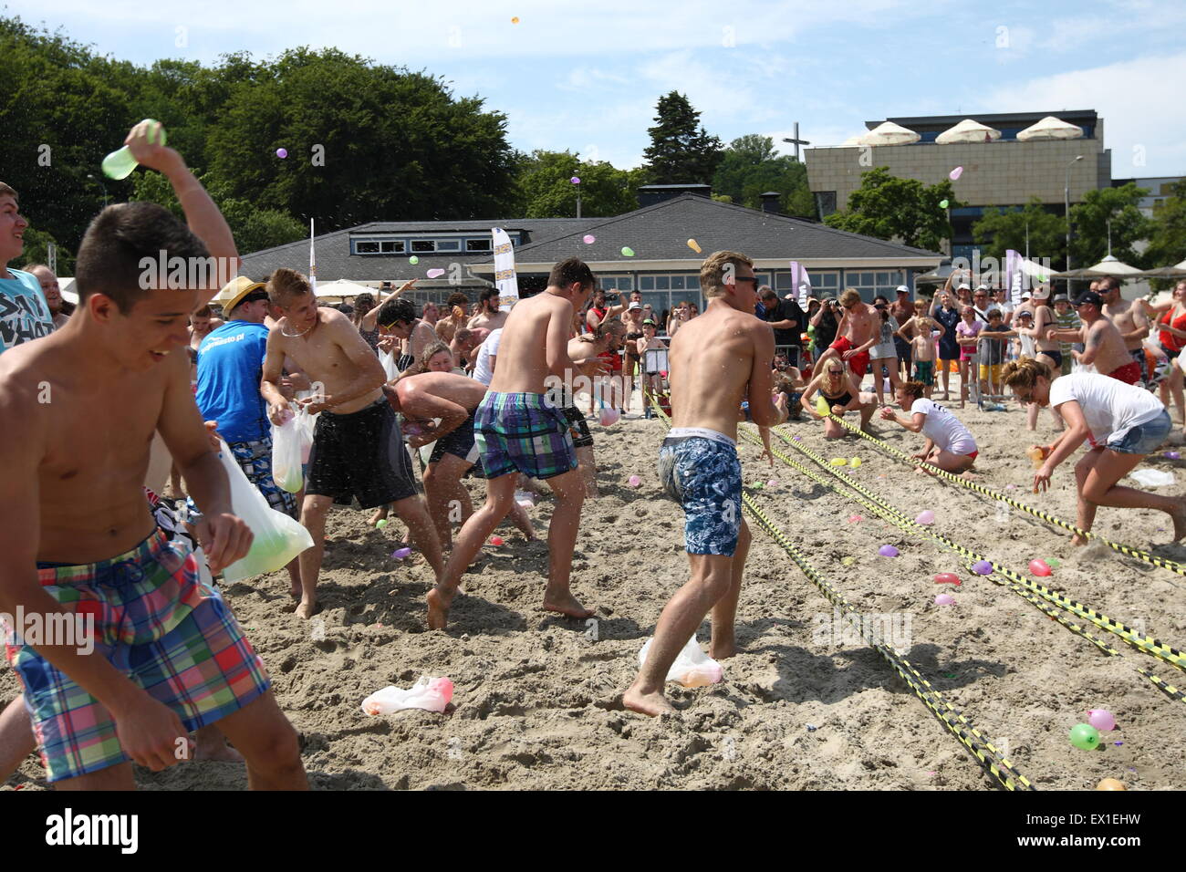 Water fight bikini hi-res stock photography and images - Alamy