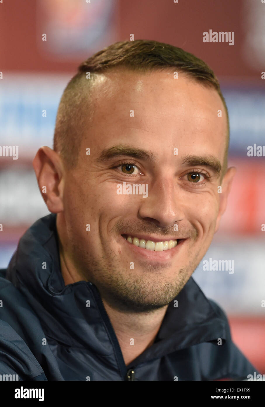 Mark sampson head coach hi-res stock photography and images - Alamy
