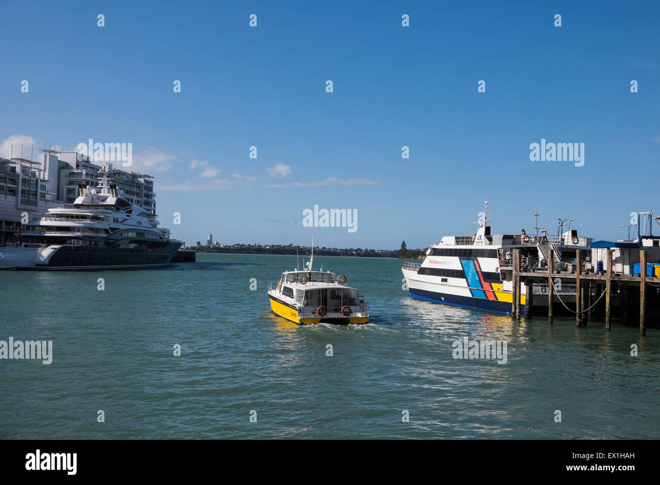 Auckland ferry hi-res stock photography and images - Alamy