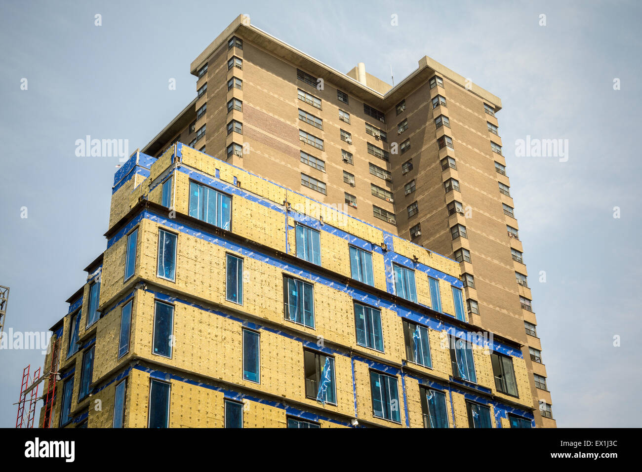Construction on nARCHITECTS micro-unit modular apartments, branded ...