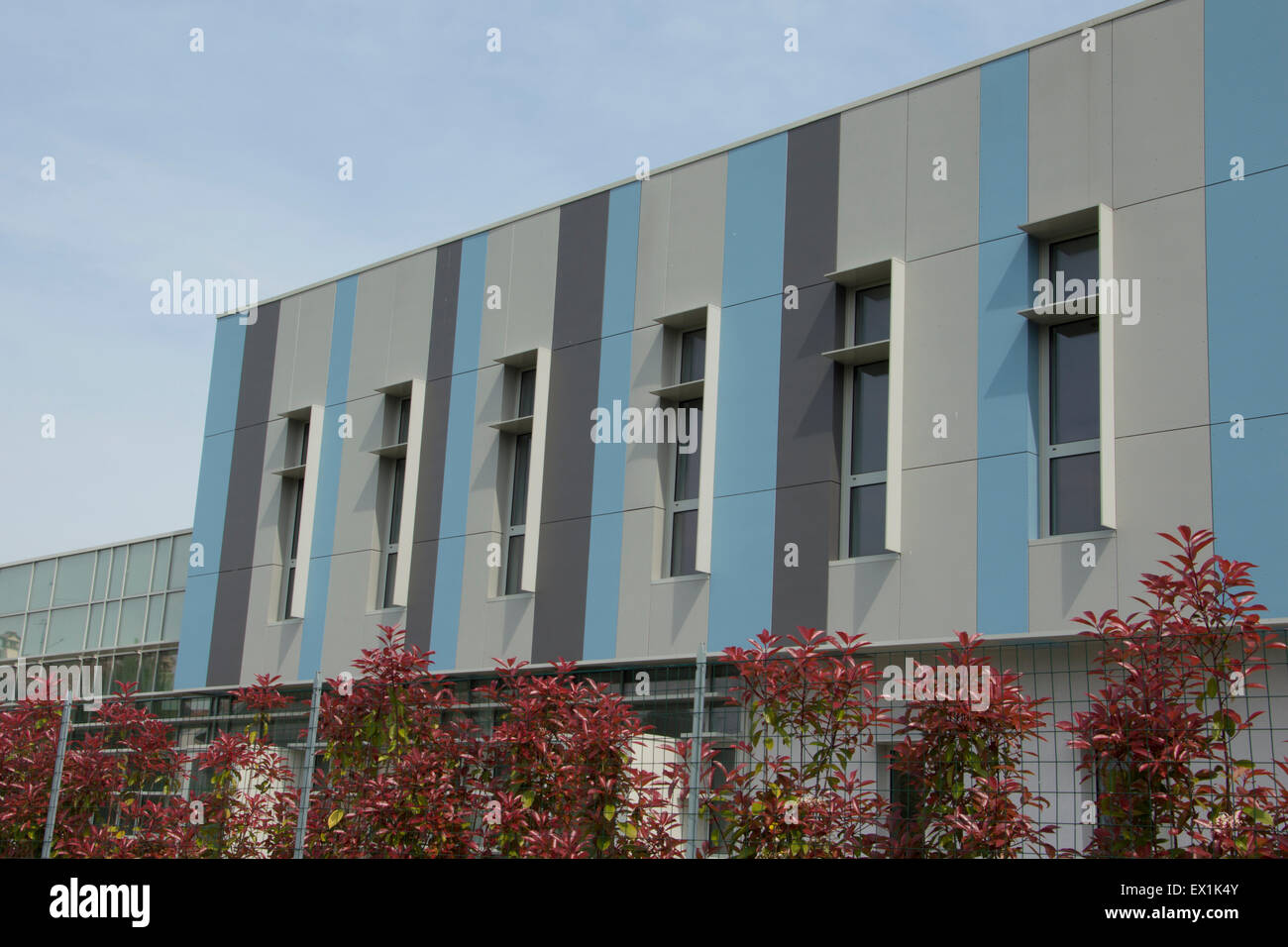 Colored glass facade hi-res stock photography and images - Alamy