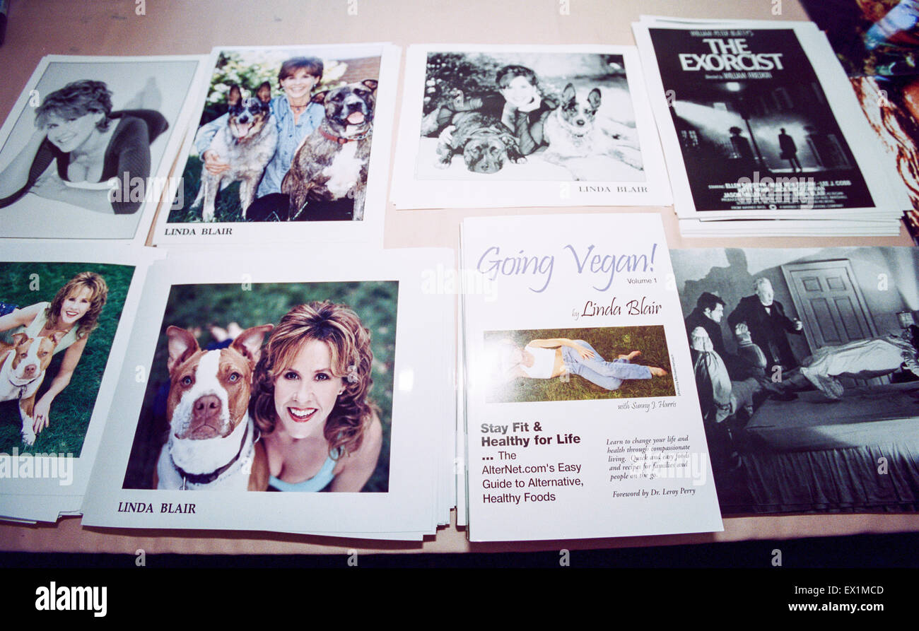 EAST RUTHERFORD, NJ – APRIL 20: Chiller Theater Spring 2002 Exposition ...