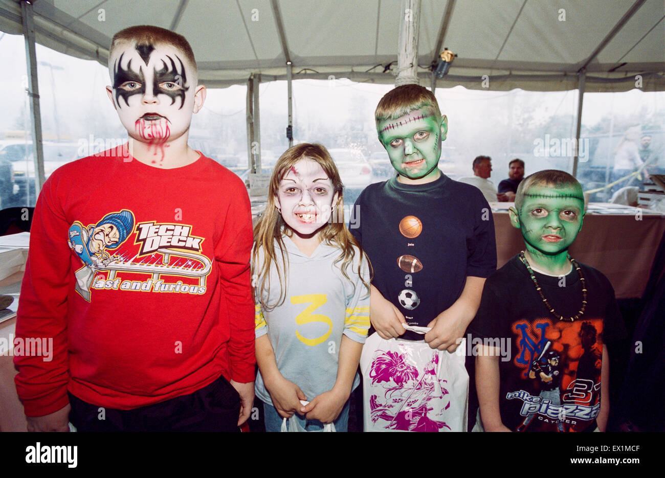 EAST RUTHERFORD, NJ – APRIL 20: Chiller Theater Spring 2002 Exposition ...