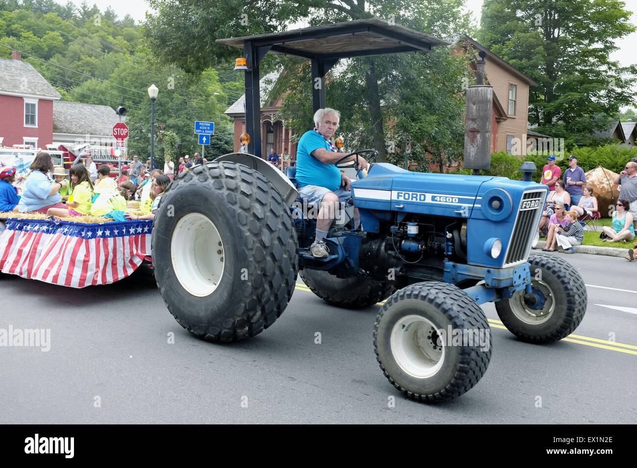 Antique Ford Tractor at Old Fashioned 4th of July Celebration and ...