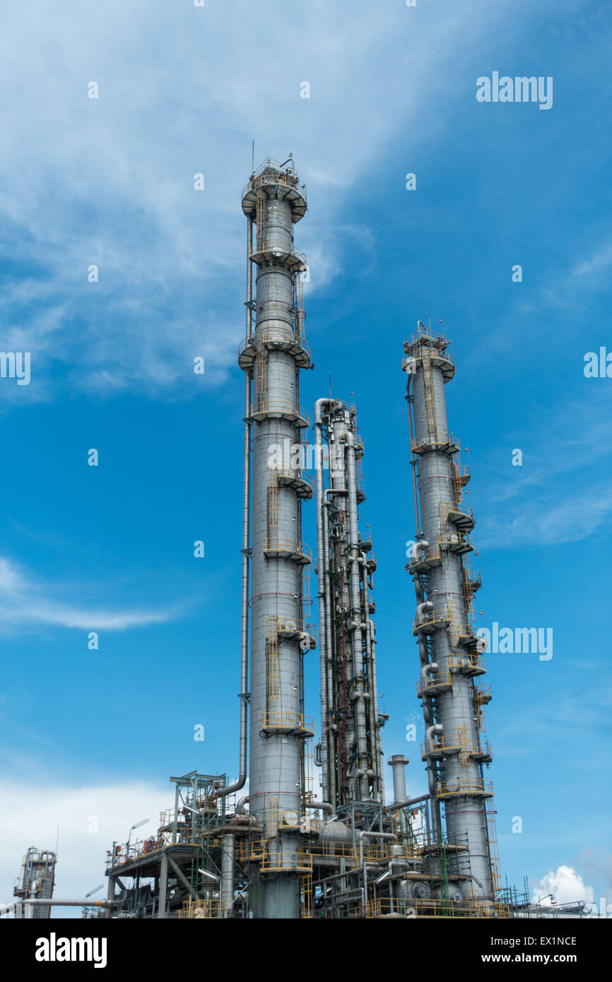 Process Columns of Natural Gas Plant with blue sky background Stock ...