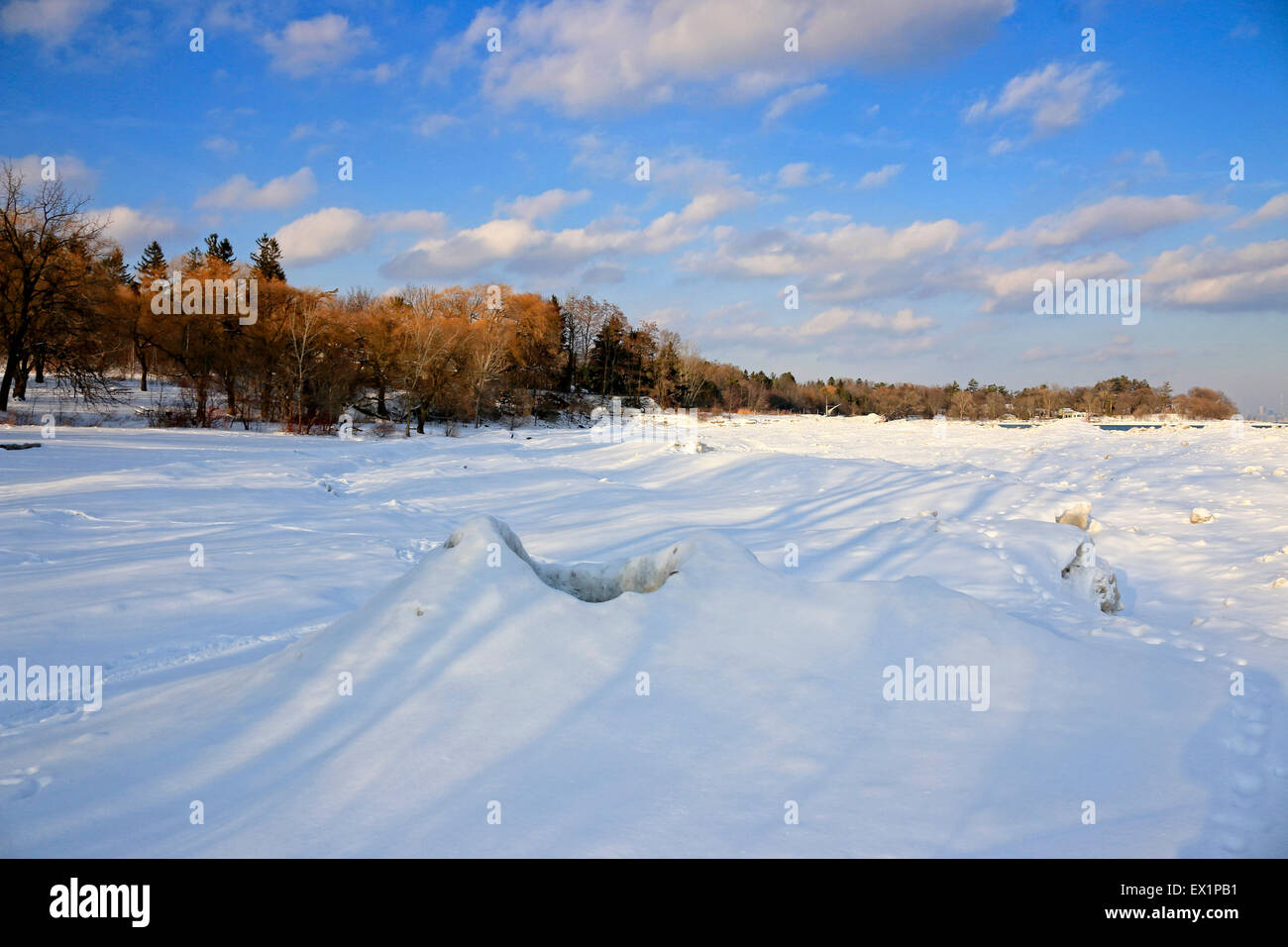 Ice volcano lake ontario hi-res stock photography and images - Alamy