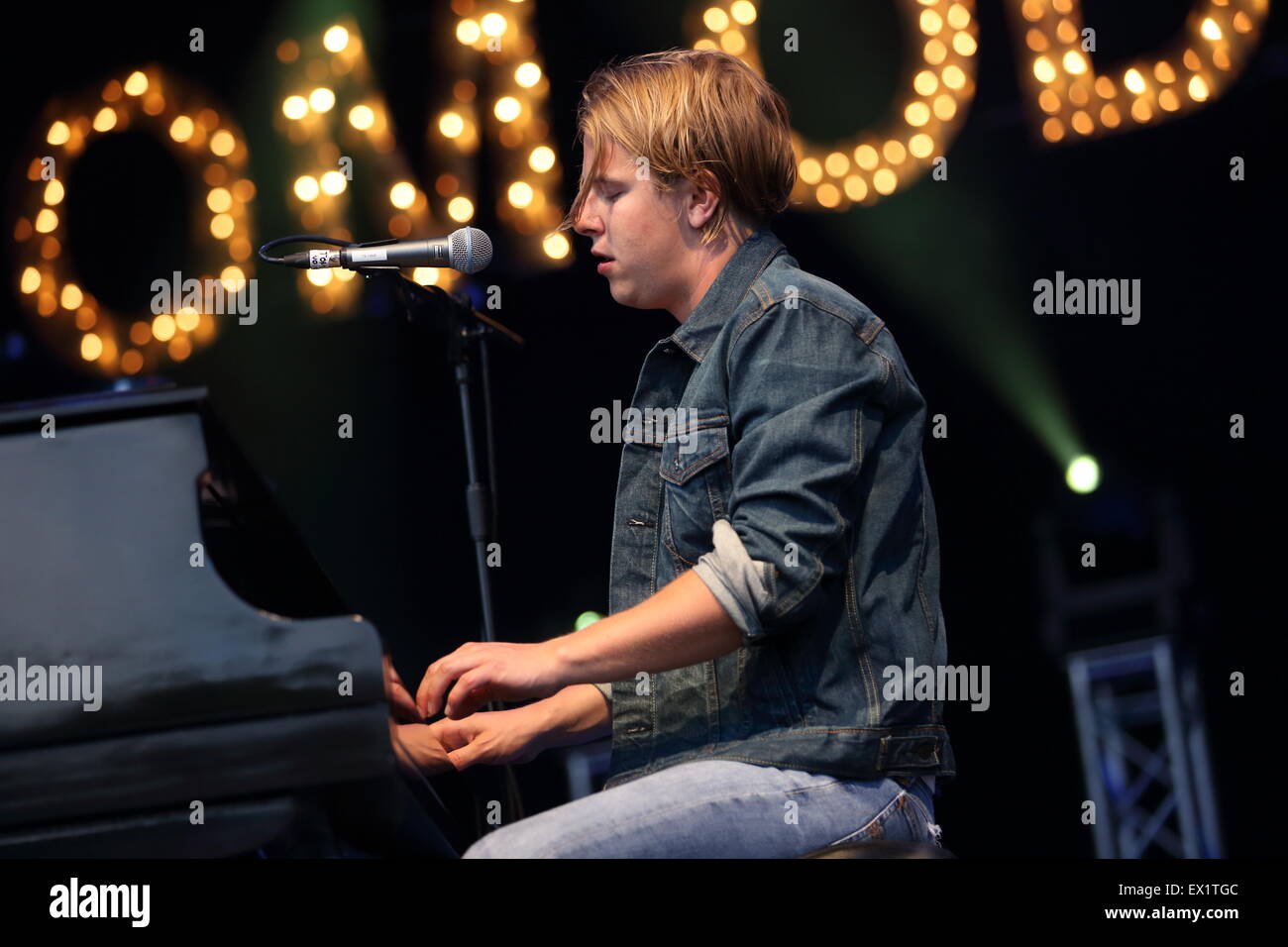 Delamere, UK. 4th July, 2015. Tom Odell performs live at Delamere ...
