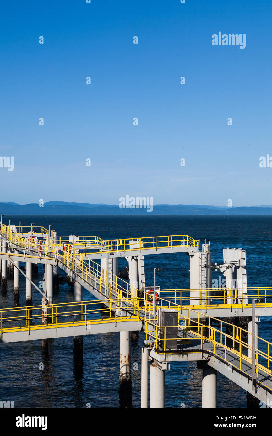 Pylons for ferry dock hi-res stock photography and images - Alamy