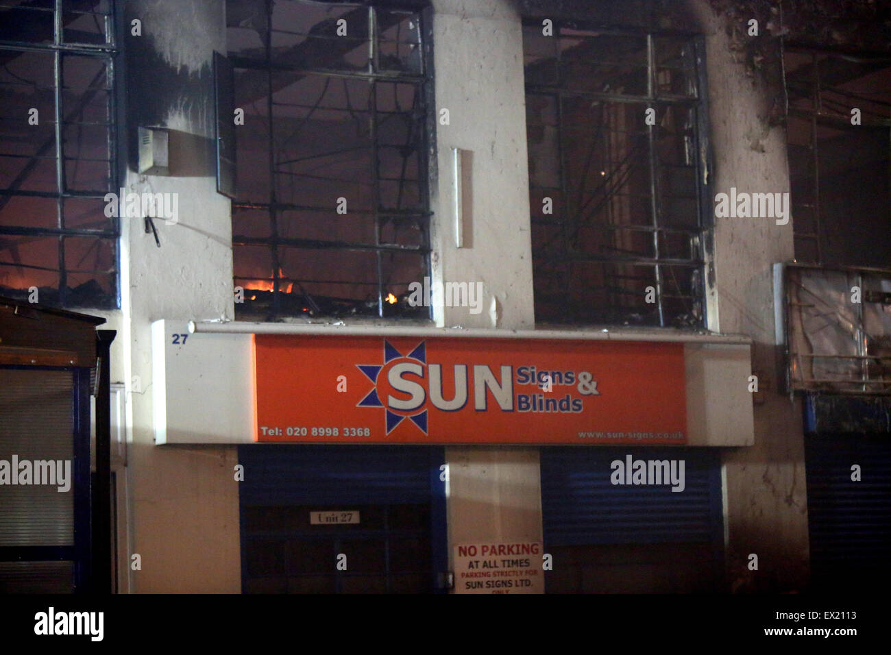 Perivale industrial hi-res stock photography and images - Alamy