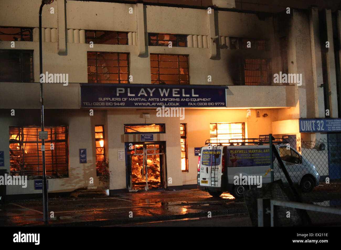 Perivale industrial hi-res stock photography and images - Alamy