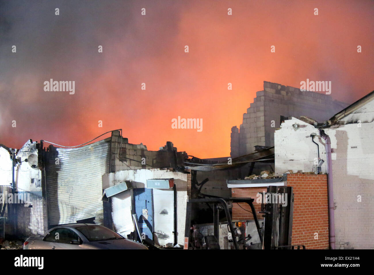 Perivale industrial hi-res stock photography and images - Alamy