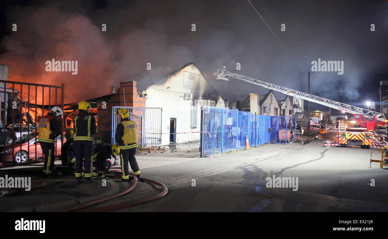 Perivale industrial hi-res stock photography and images - Alamy