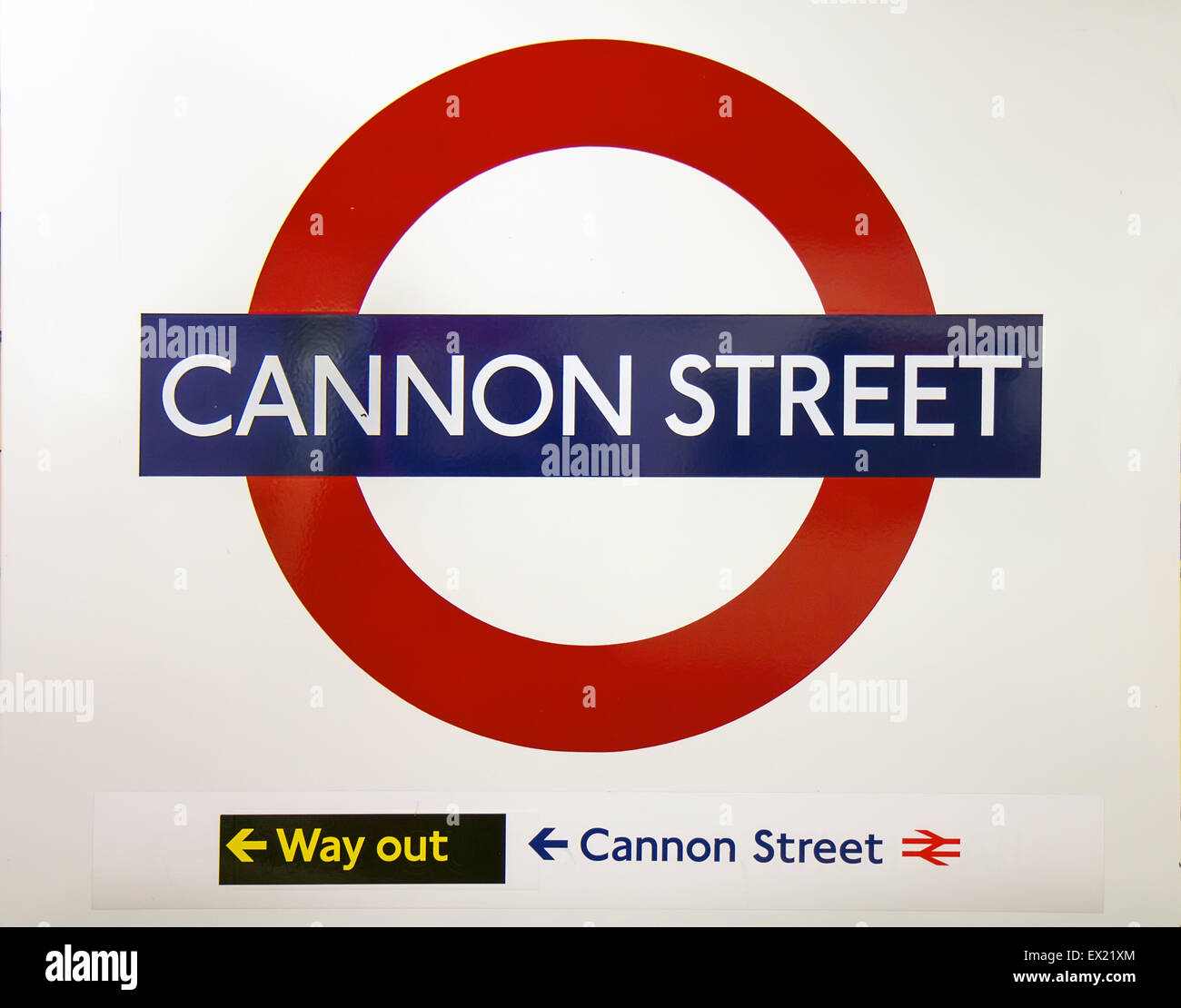 Circle and line logo hi-res stock photography and images - Alamy