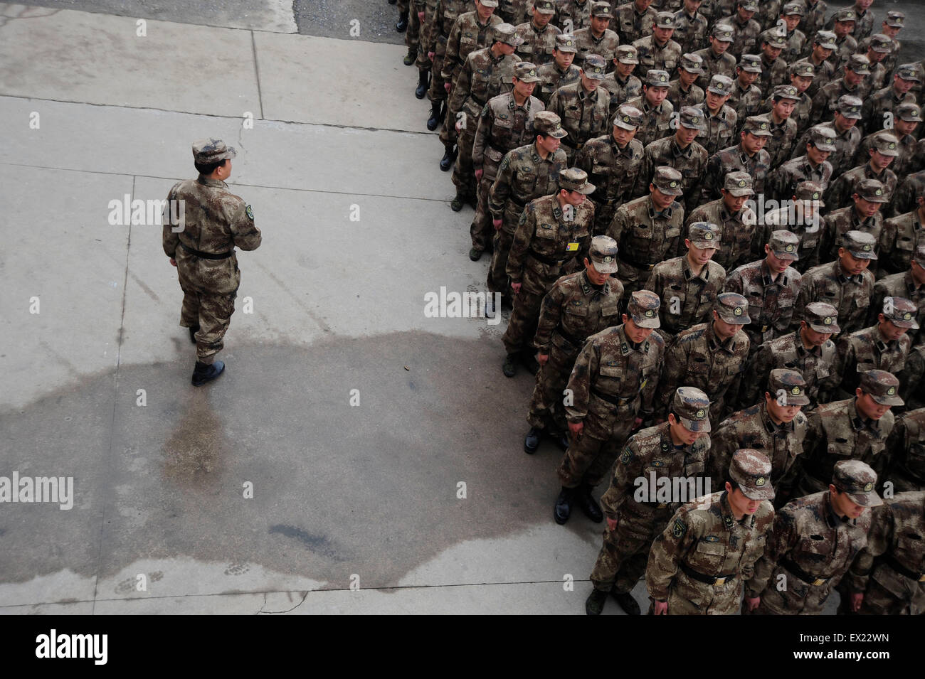 China army training hi-res stock photography and images - Alamy