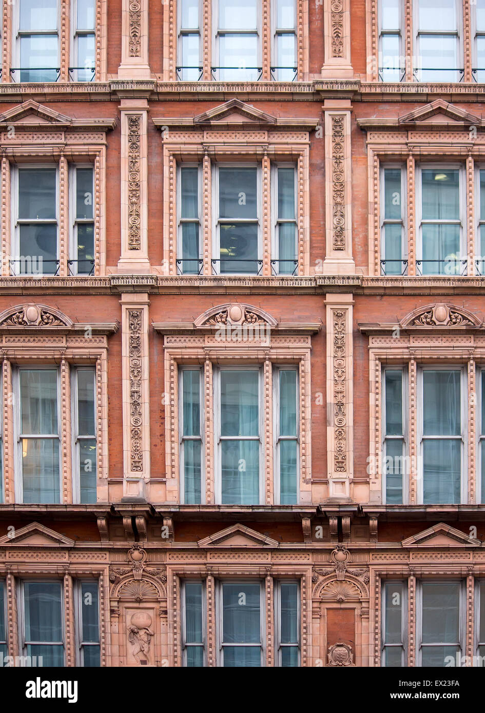 White painted brick house london hi-res stock photography and images ...