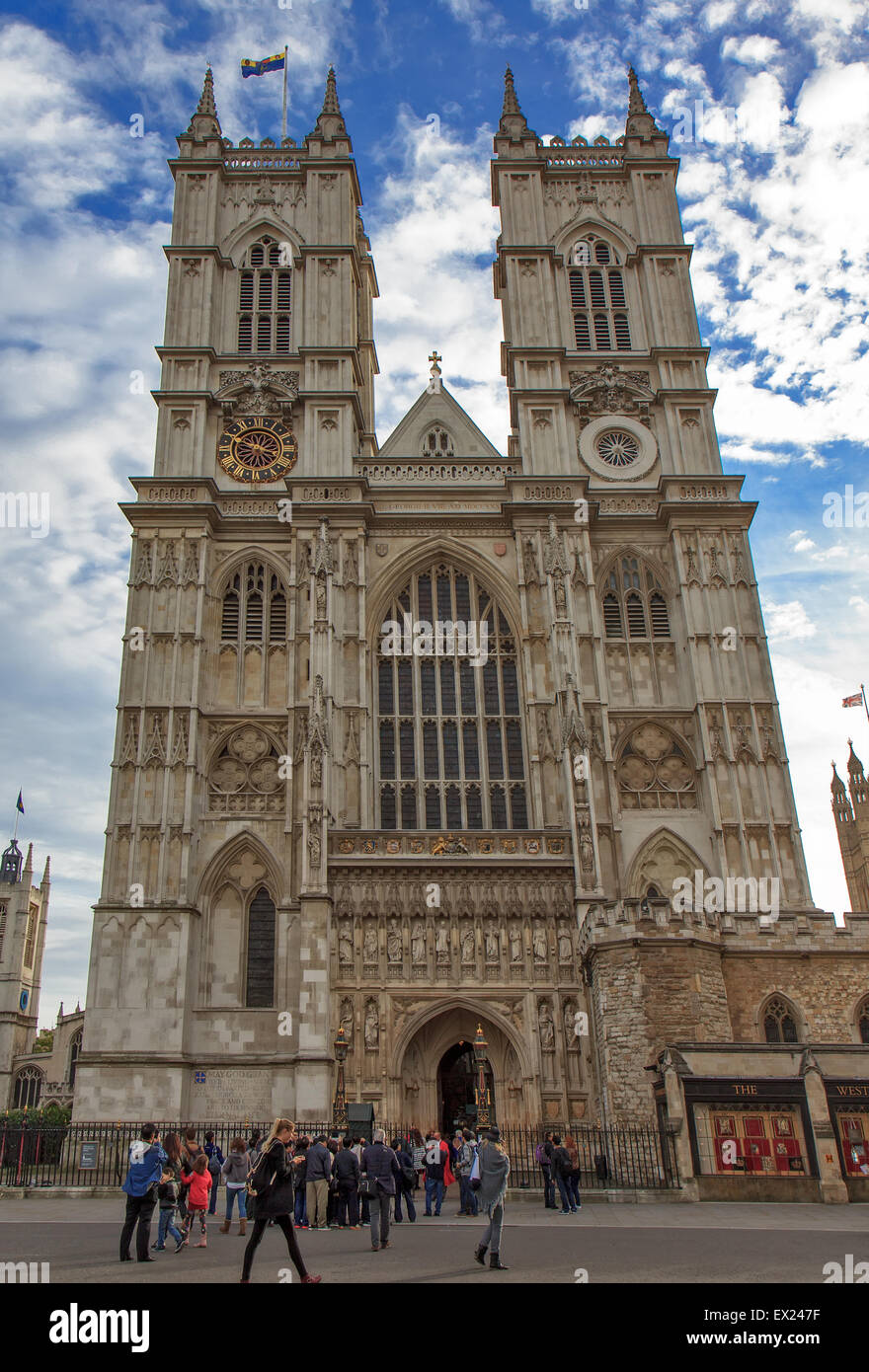 Clock tower westminster abbey hi-res stock photography and images - Alamy