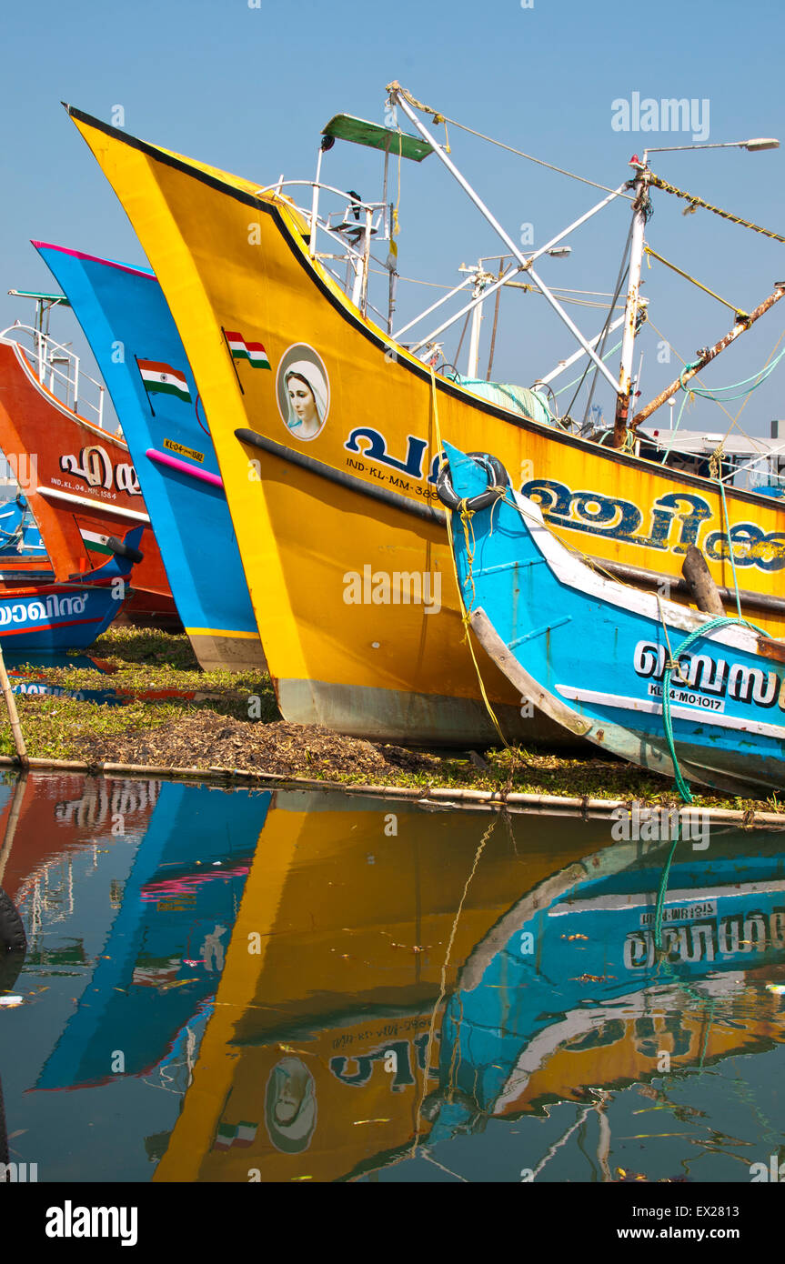 Very colorful boats hi-res stock photography and images - Alamy