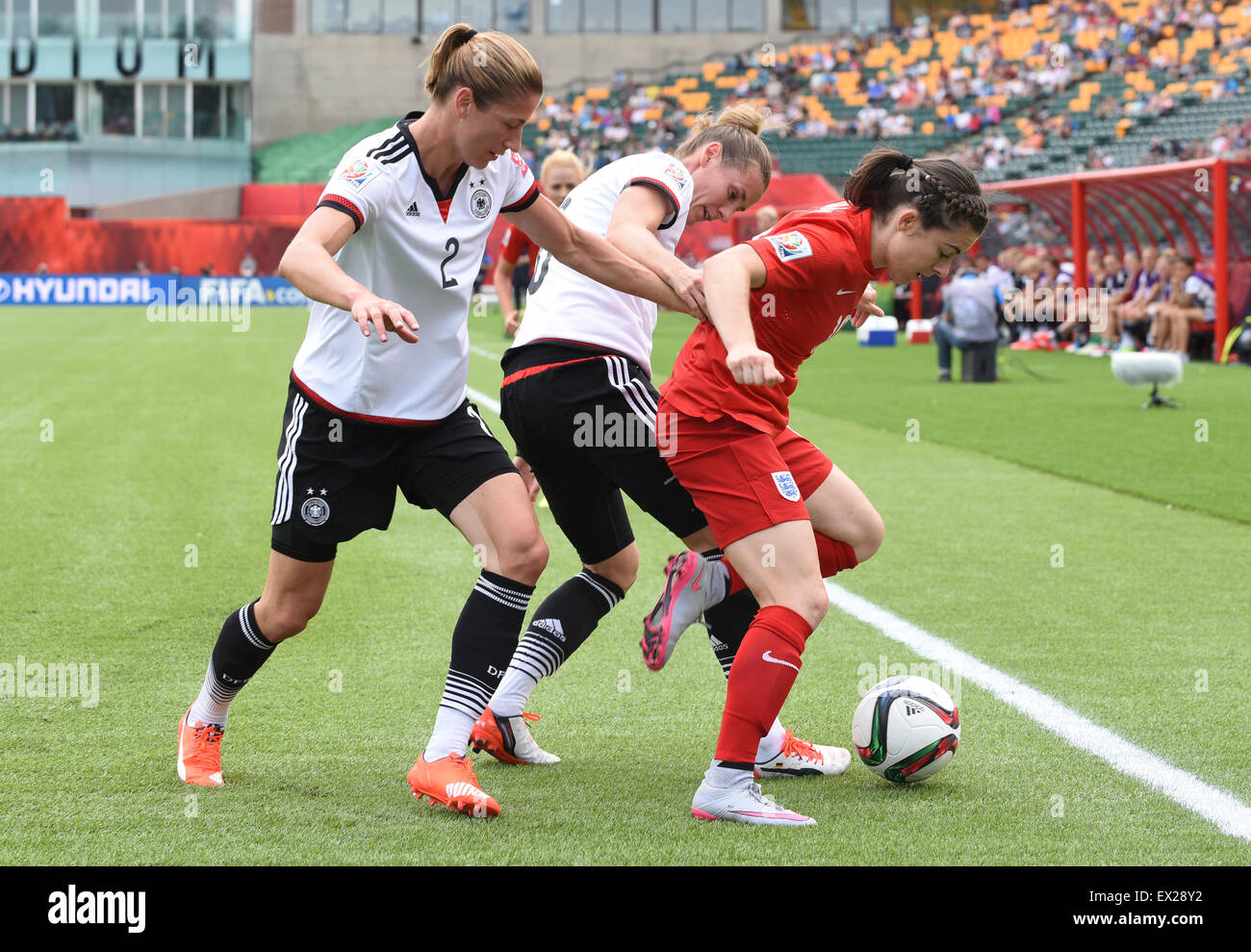England womens karen carney hi-res stock photography and images - Alamy