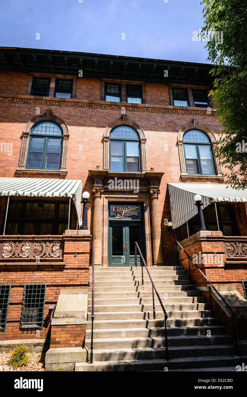 City bar chop house hi-res stock photography and images - Alamy