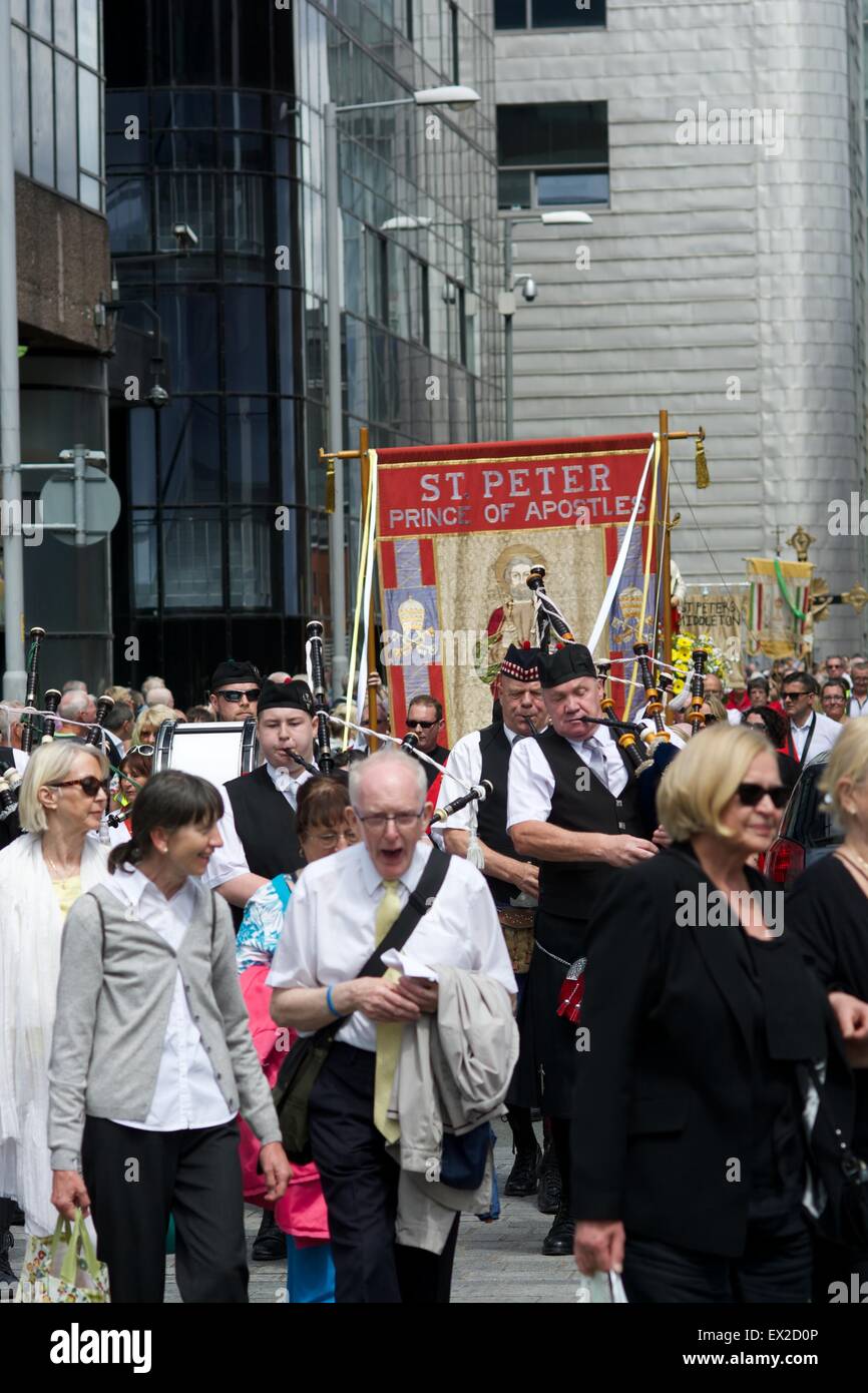 Manchester italian walk city centre hi-res stock photography and images ...