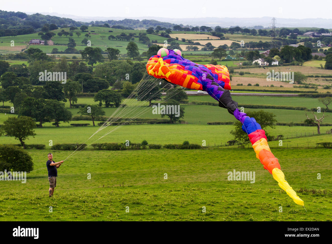 Large manta ray kites hi-res stock photography and images - Alamy