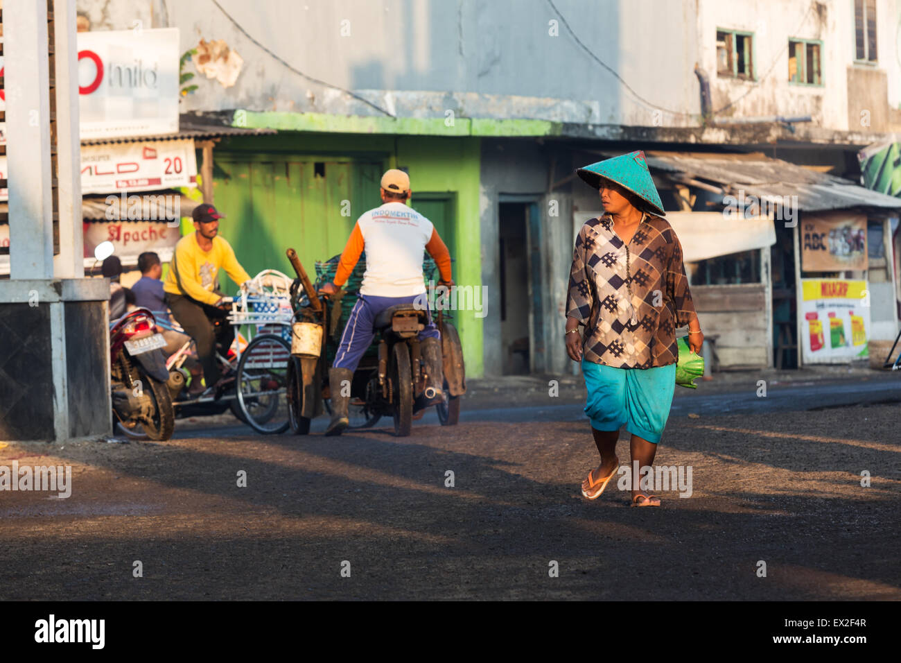 Indonesian Woman Traditional Clothing High Resolution Stock Photography ...