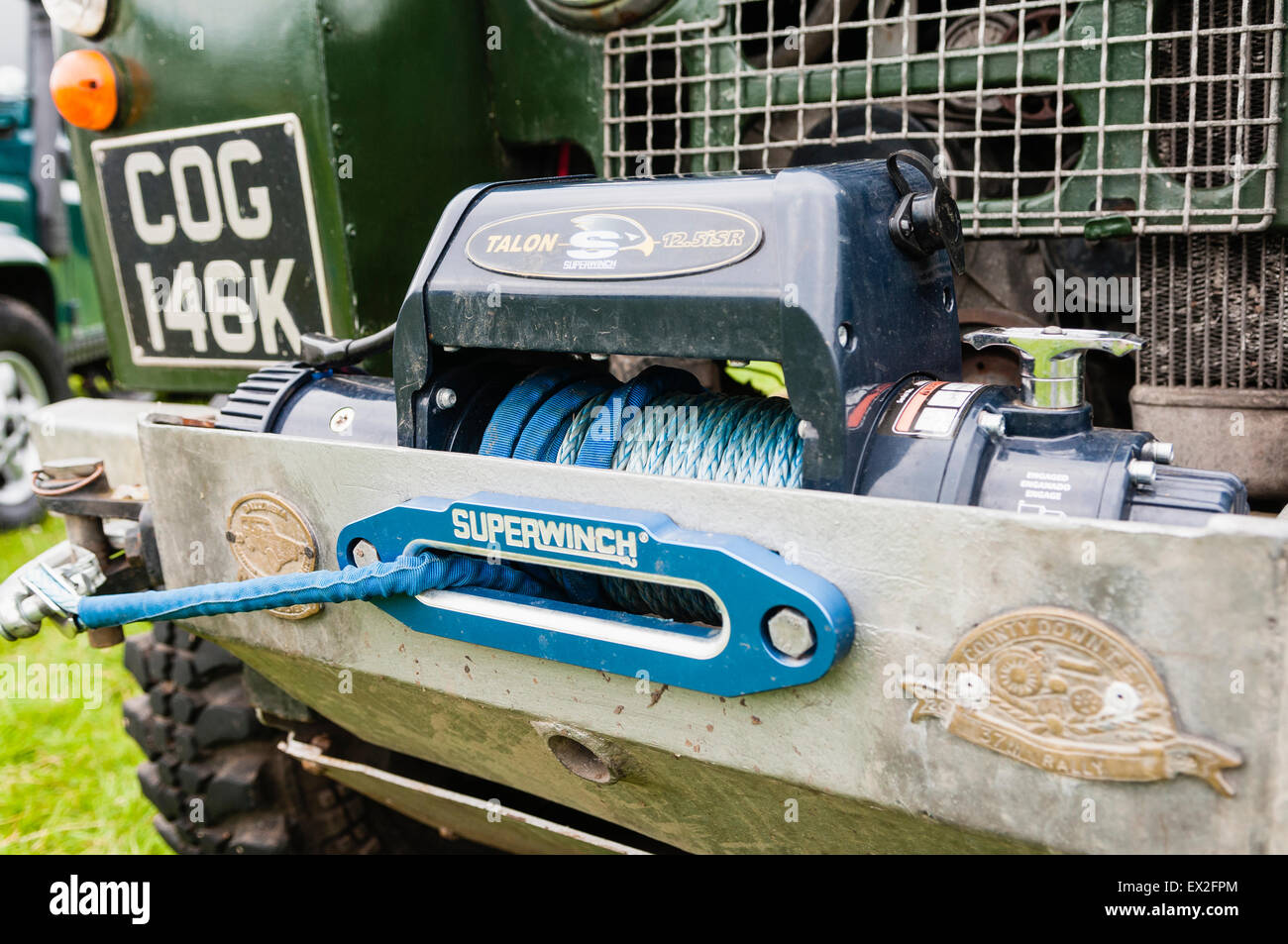 Land rover defender front winch hi-res stock photography and images - Alamy