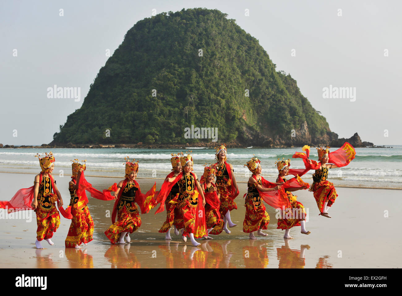 Indigenous indonesia hi-res stock photography and images - Alamy