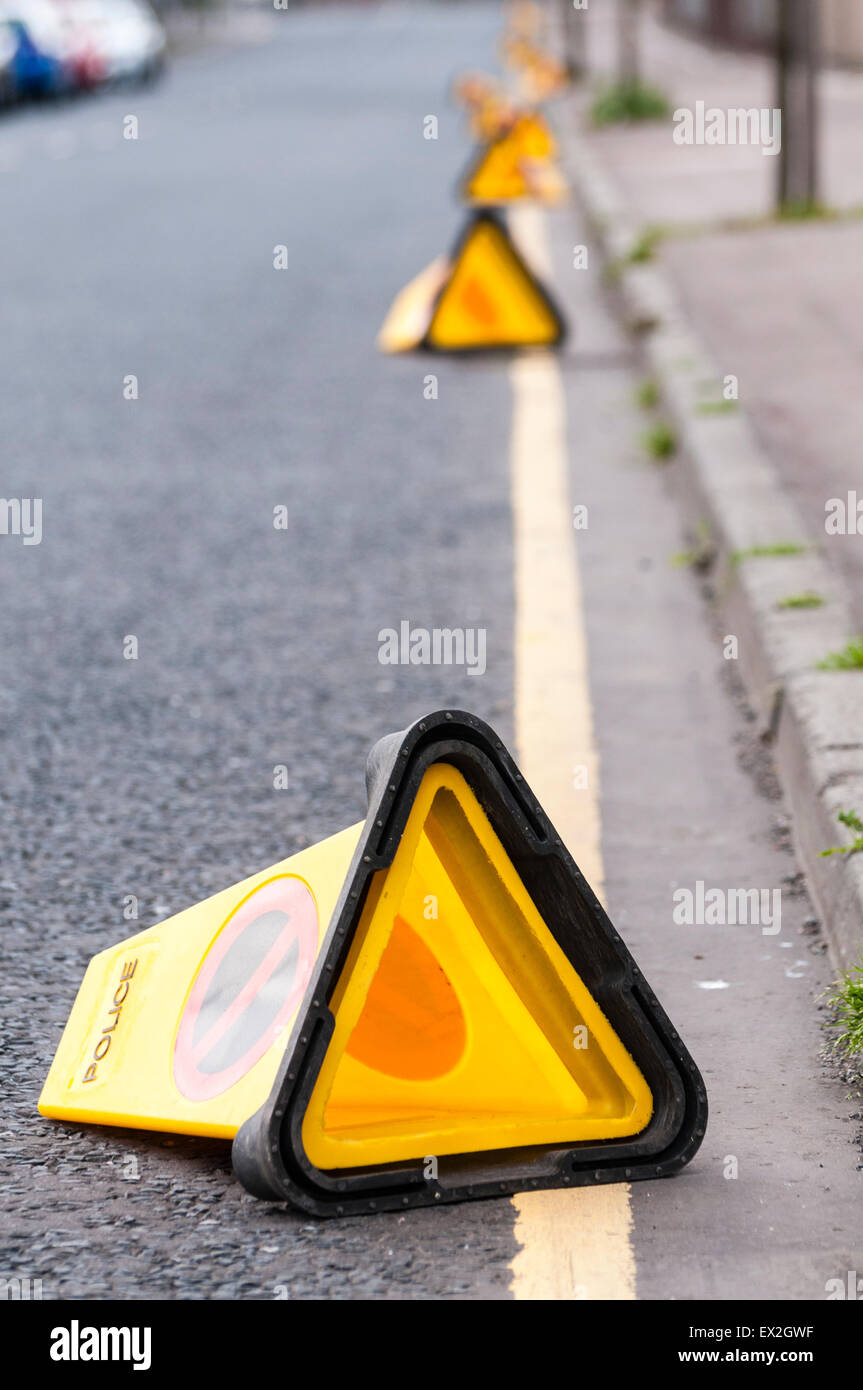 Knocked down traffic signs hi-res stock photography and images - Alamy