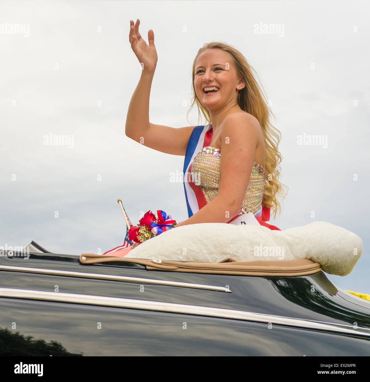 Wantagh, New York, USA. 4th July 2015. A finalist contestant in The ...