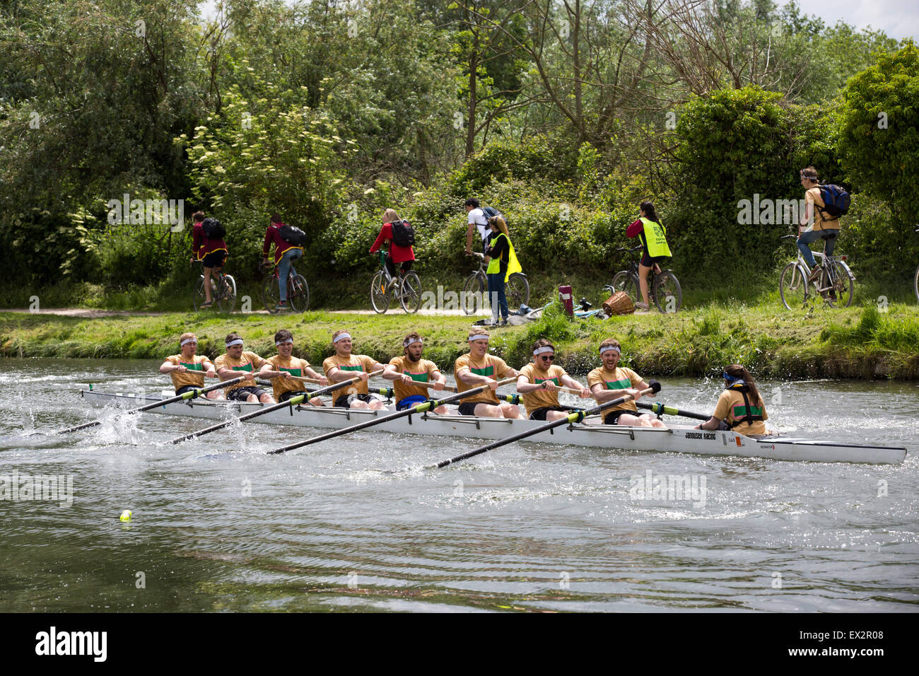 Cambridge University students taking part in the May Bumps on the River ...