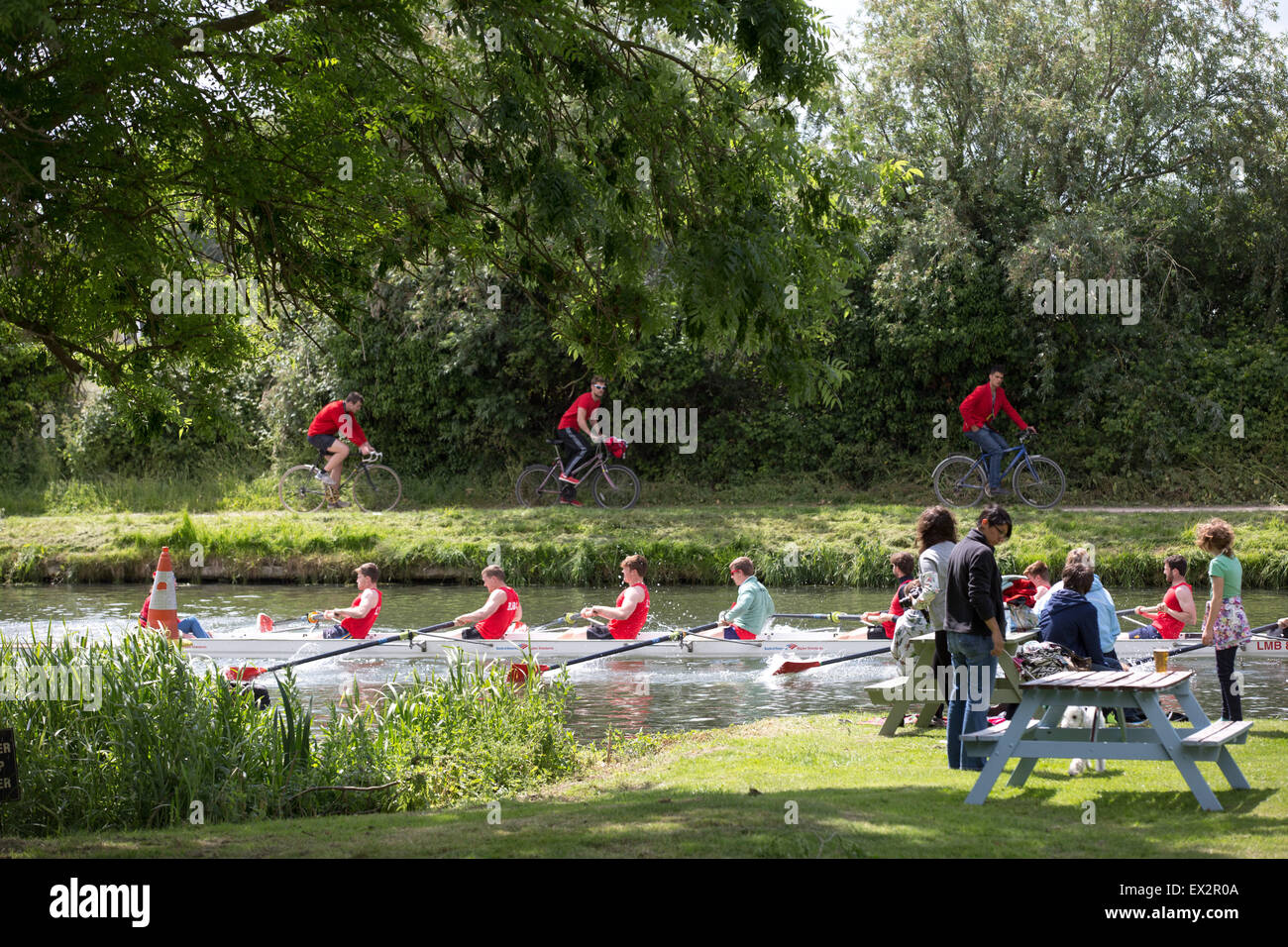 Cambridge University students taking part in the May Bumps on the River ...