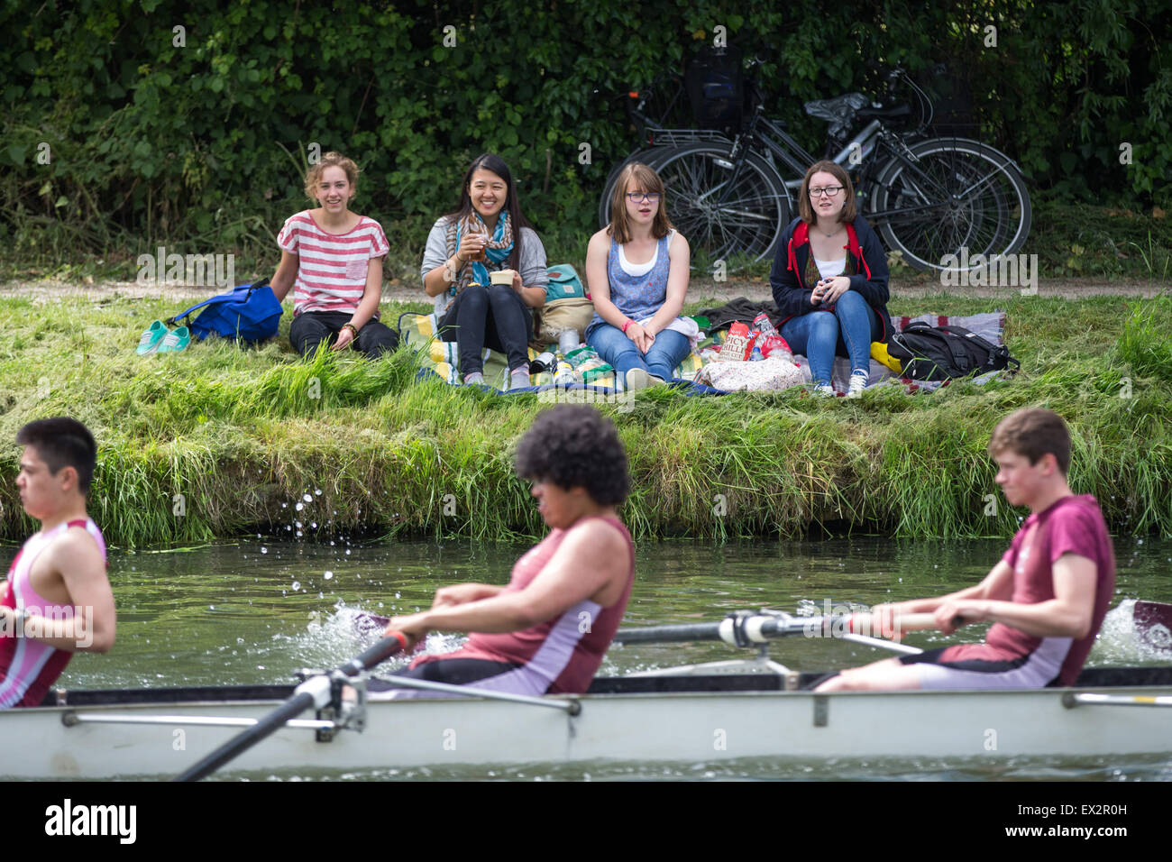 Cambridge University students taking part in the May Bumps on the River ...