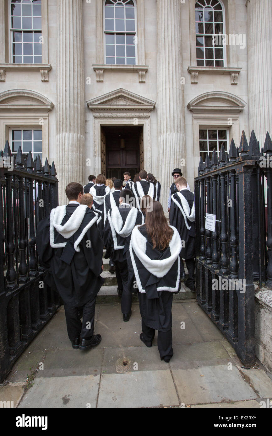 Graduation hood hi-res stock photography and images - Alamy