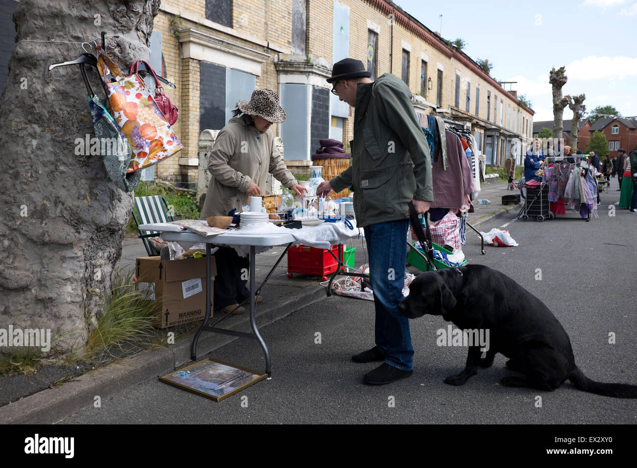 Uk car boot sale hi-res stock photography and images - Alamy